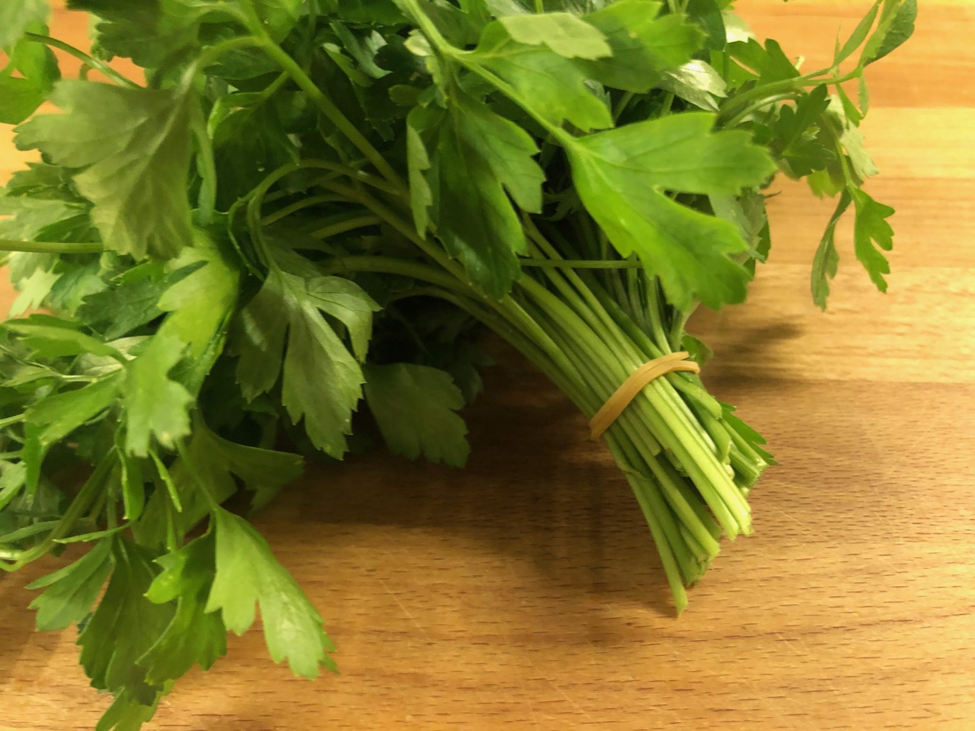 Come conservare il prezzemolo e i suoi gambi - Riciblog